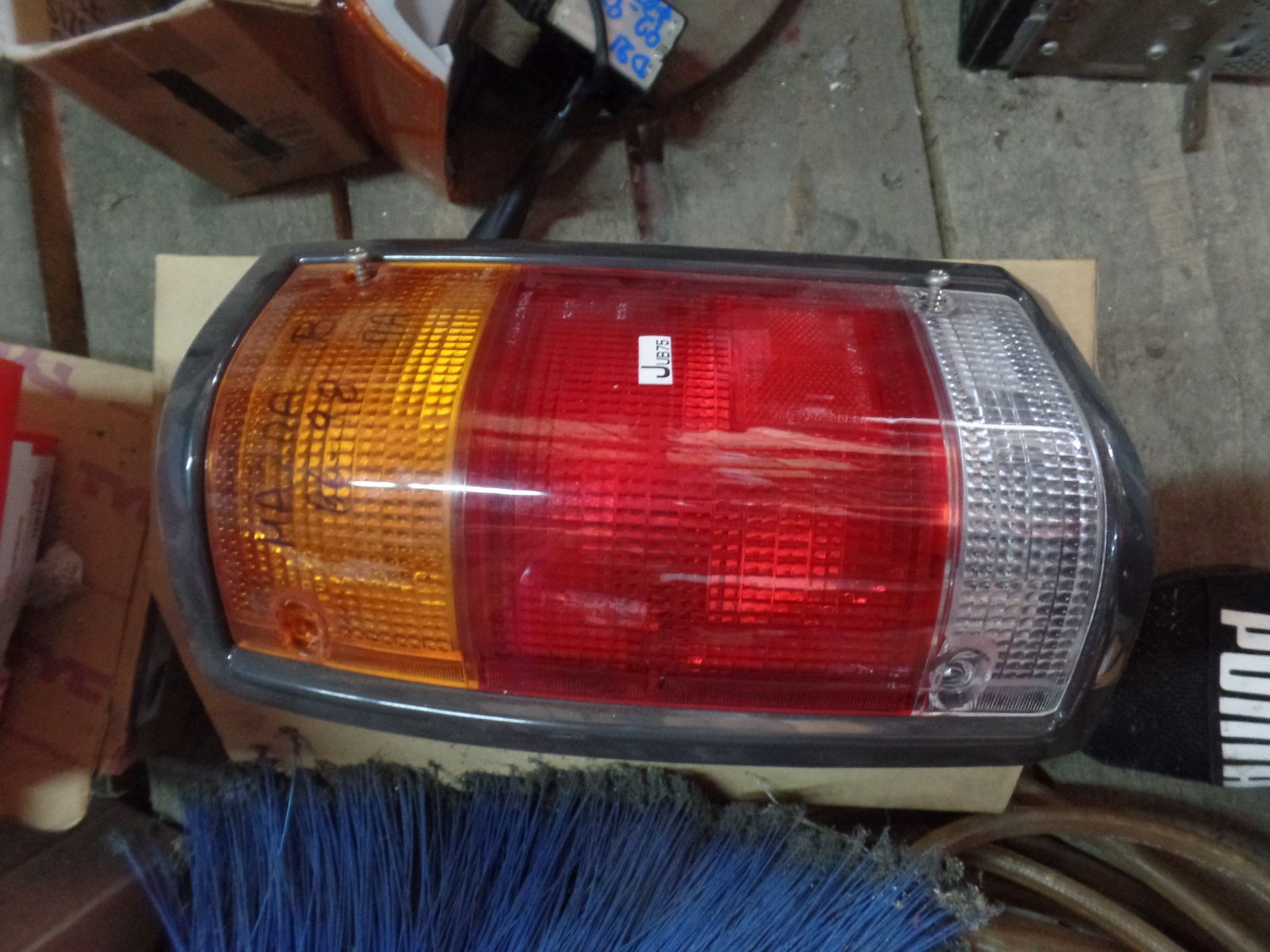 2285-MAZDA B2500 85-98 ΦΑΝΑΡΙ ΠΙΣΩ ΑΡΙΣΤΕΡΟ - Ηλεκτρικά / Ηλεκτρονικά ...