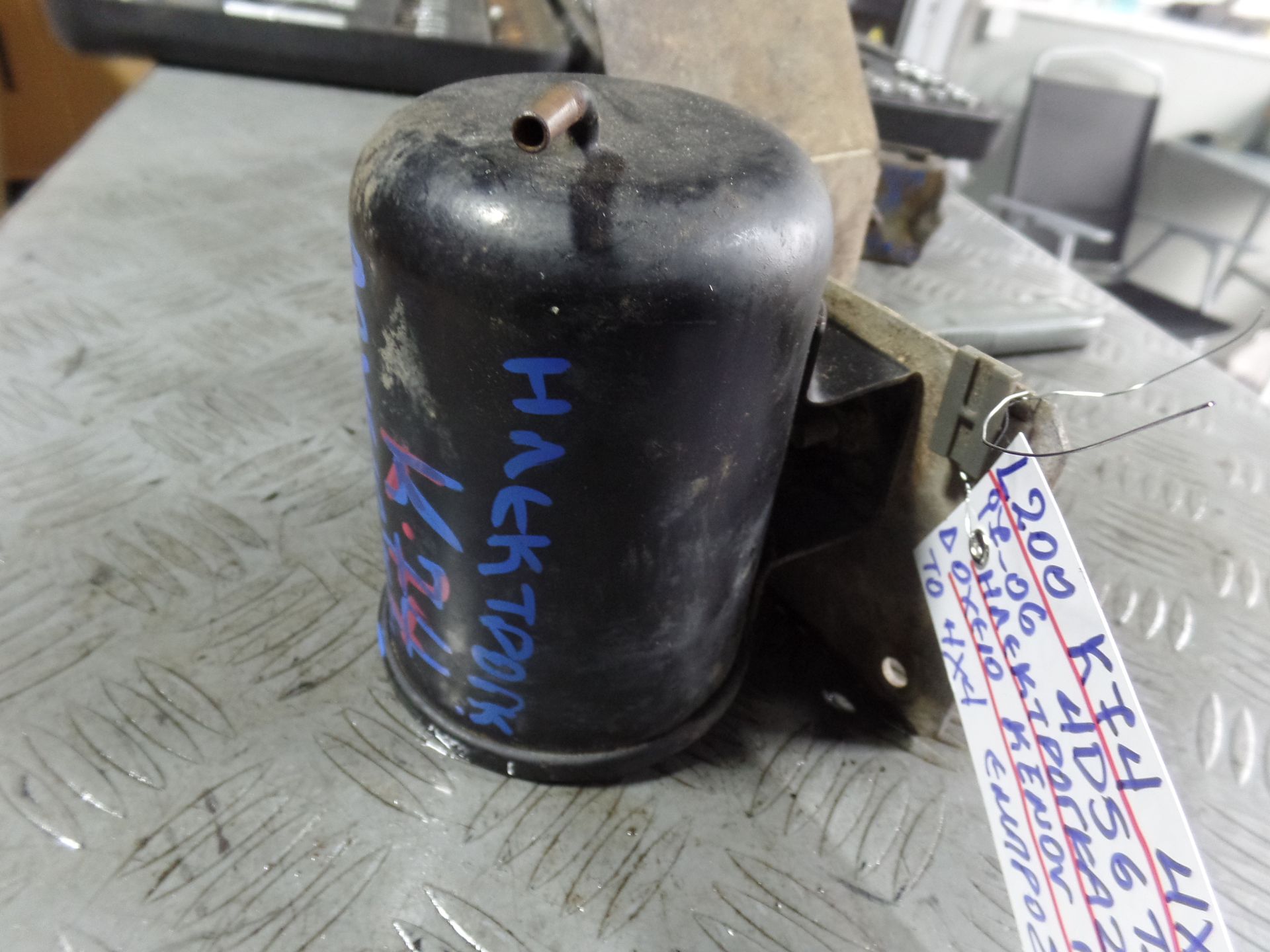 19777-MITSUBISHI L200 K74 97-06 ΔΟΧΕΙΟ ΚΕΝΟΥ ΓΙΑ ΤΟ 4Χ4 ΕΜΠΡΟΣ ...