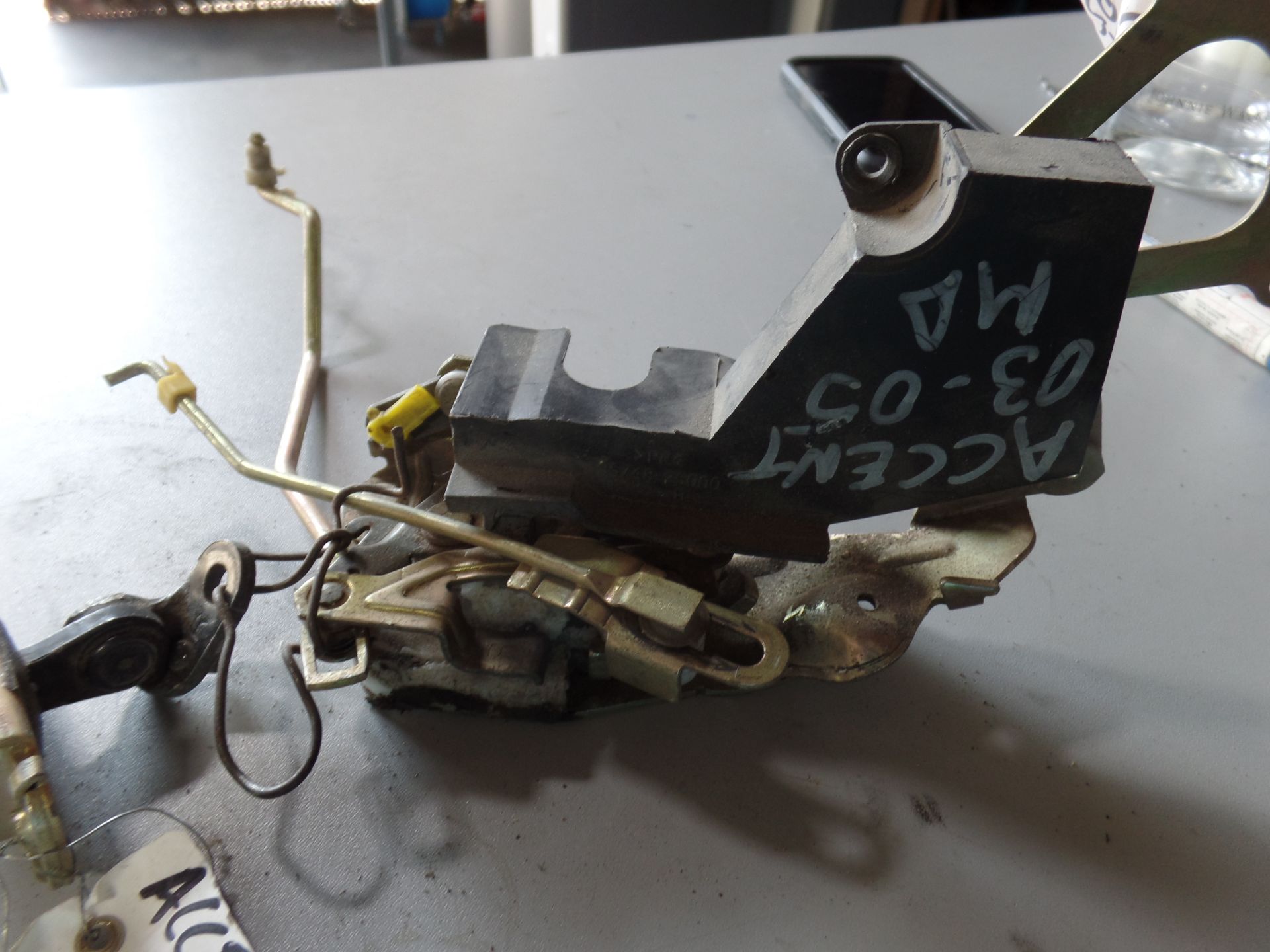 77111-HYUNDAI ACCENT 03-05 ΚΛΕΙΔΑΡΙΑ ΕΜΠΡΟΣ ΔΕΞΙΑ ΚΑΙ ΚΟΝΤΡΑ ΠΟΡΤΑΣ ...