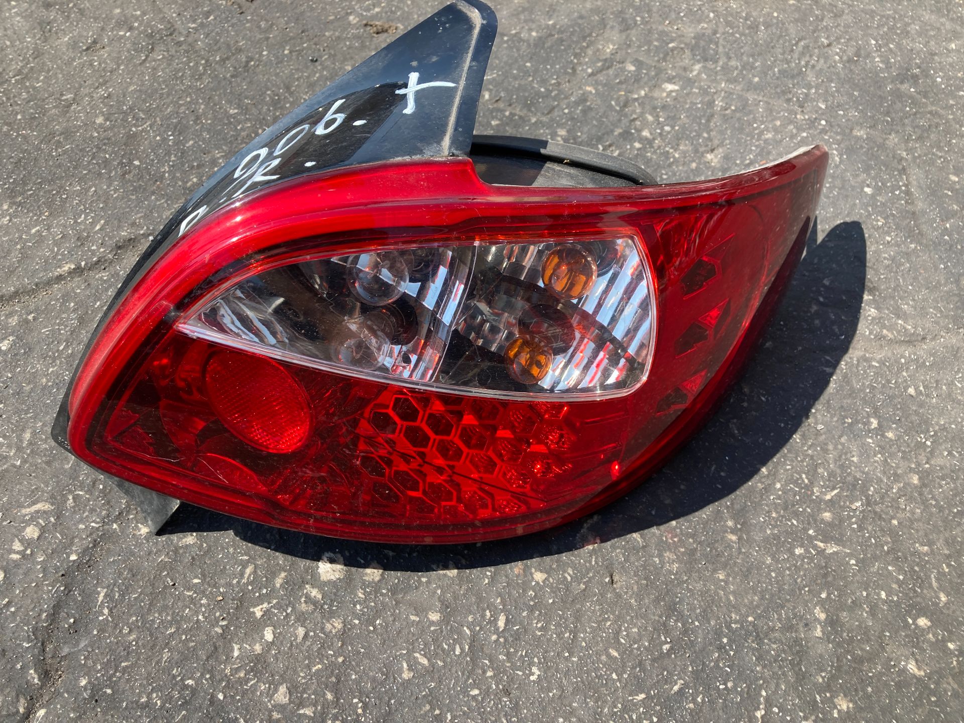 173489-ΦΑΝΑΡΙΑ-ΦΩΤΑ ΠΙΣΩ ΔΕΞΙΑ PEUGEOT 206+ - Αμάξωμα εσωτερικό ...