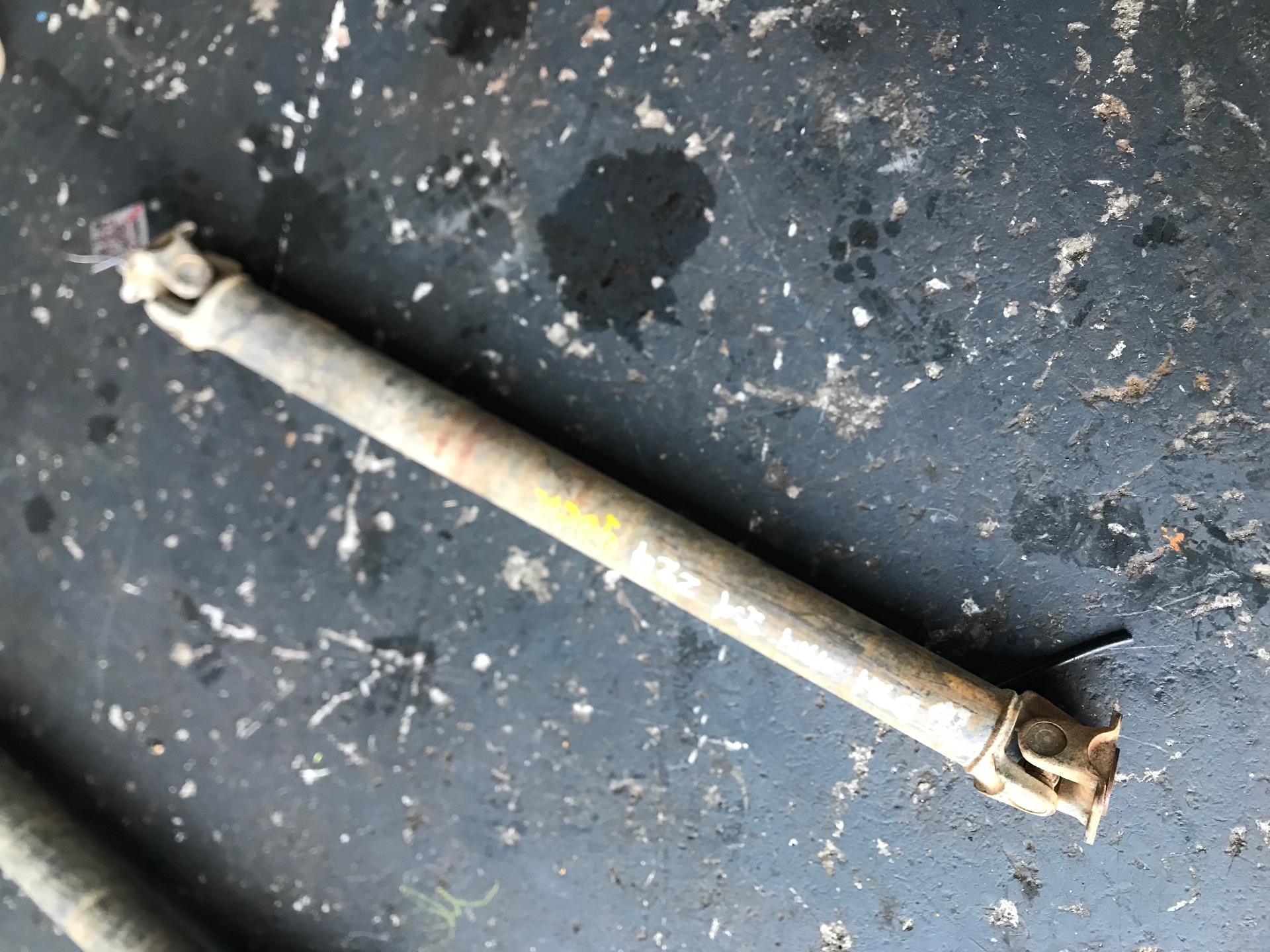 184734-NISSAN D21 86-97 4x4 ΚΕΝΤΡΙΚΟΣ ΑΞΟΝΑΣ ΠΙΣΩ ΚΟΜΜΑΤΙ Z24 2.4 ...