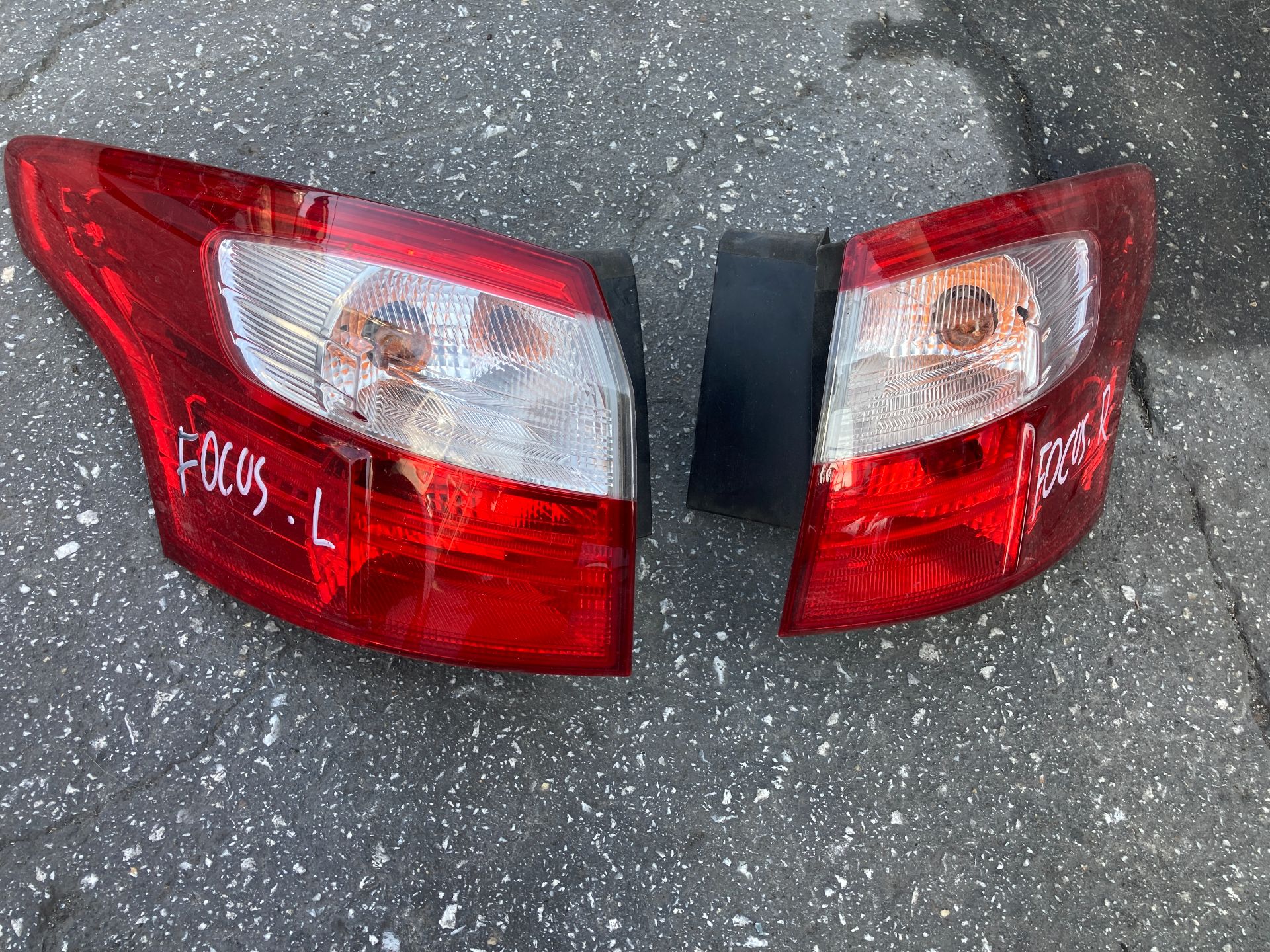 250490-ΦΑΝΑΡΙΑ-ΦΩΤΑ ΠΙΣΩ (ΑΡΙΣΤΕΡΟ-ΔΕΞΙ) FORD FOCUS COMBI - Αμάξωμα ...