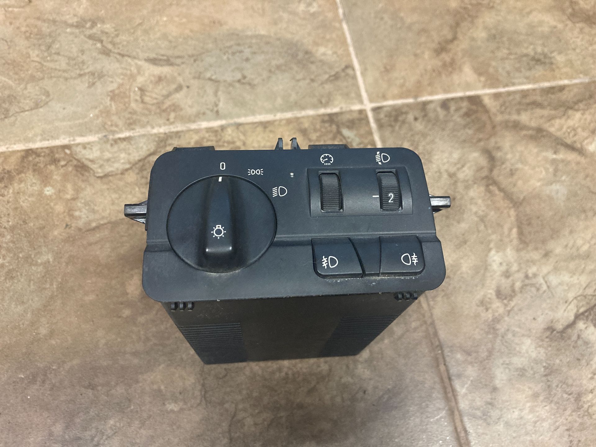 262071-ΔΙΑΚΟΠΤΗΣ-ΚΟΝΤΡΟΛ ΧΕΙΡΙΣΤΗΡΙΟ ΦΩΤΩΝ/ΦΩΤΙΣΜΟΥ -ΡΥΘΜΙΣΗ ΦΑΝΑΡΙΩΝ ...